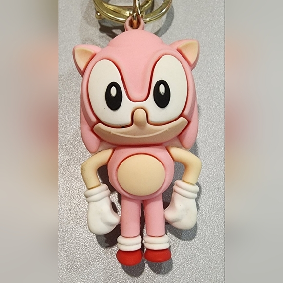 Accents | Sonic The Hedgehog Amy Rose Funko Style Keychain Figure ...
